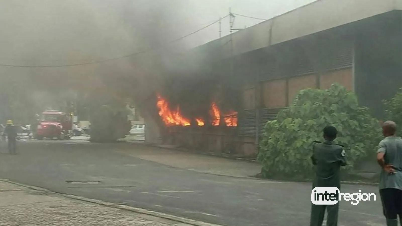 JUST IN: Fire guts Rivers government secretariat | Intel Region