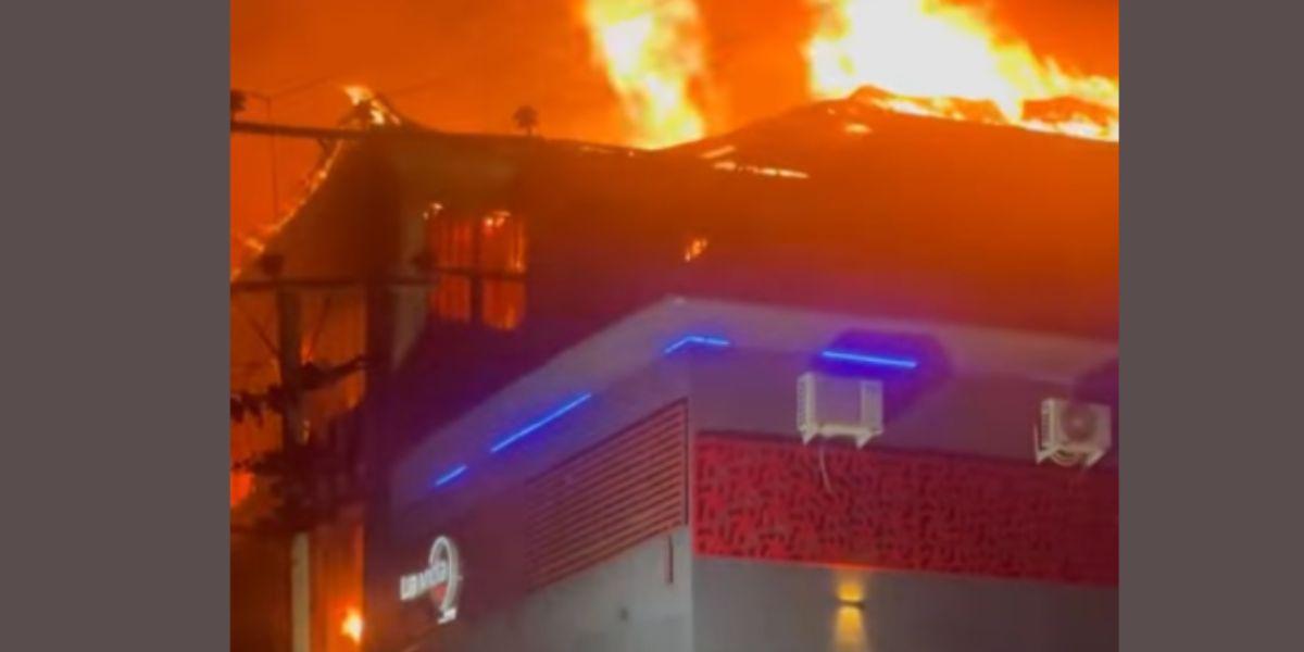 BREAKING: Another tragedy as fire guts popular supermarket in Abuja ...