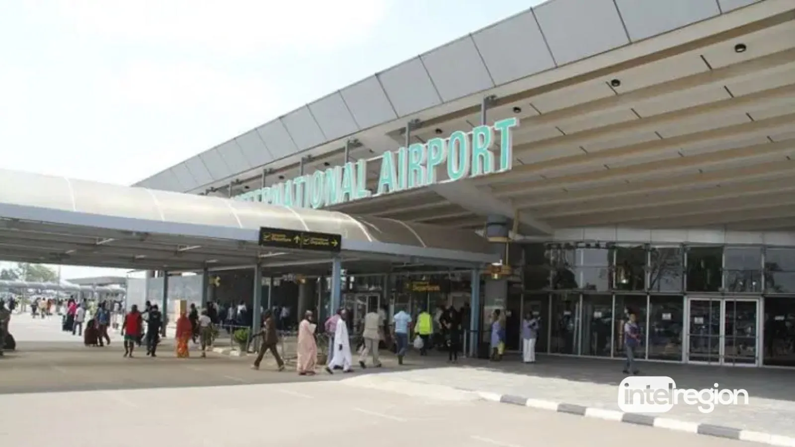 Drama as sister beats sibling till she faints over missed flight at ...