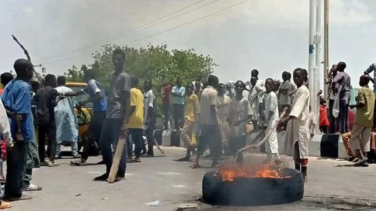 Mob lynches two suspects after deadly mosque attacks in Kano, Abuja ...