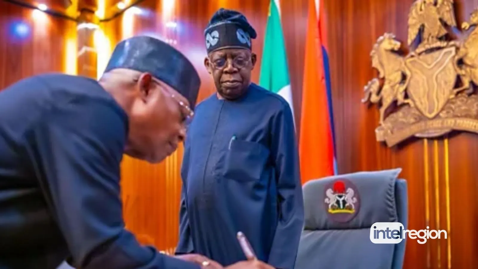 JUST IN: EFCC chairman spotted as Tinubu summons ex-Rivers ...